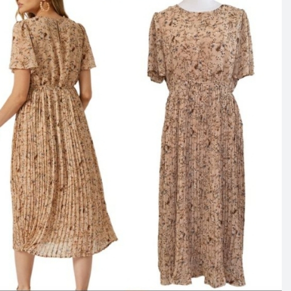Hayden | Dresses | Hayden Floral Pleated Maxi Dress New Women Small ...